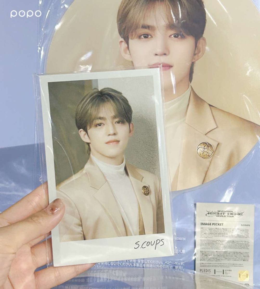 SEVENTEEN快閃店在松菸！鏡面沈浸式空間太好拍、「蹦蹦小夜燈&大臉應援扇」必買周邊價格一次看！ ｜ POPO筆記