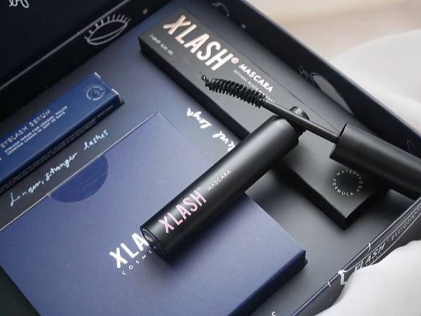 【試用報告】化妝兼保養♠XLASH MASCARA 魔幻纖長修護睫毛膏 ｜ POPO筆記